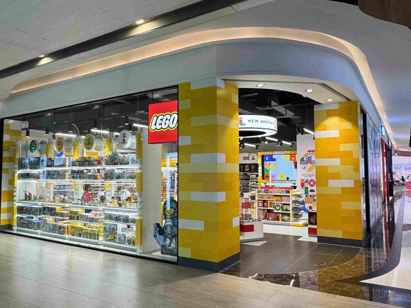 Lego & Smiggle - New Store Opening - DPMALL
